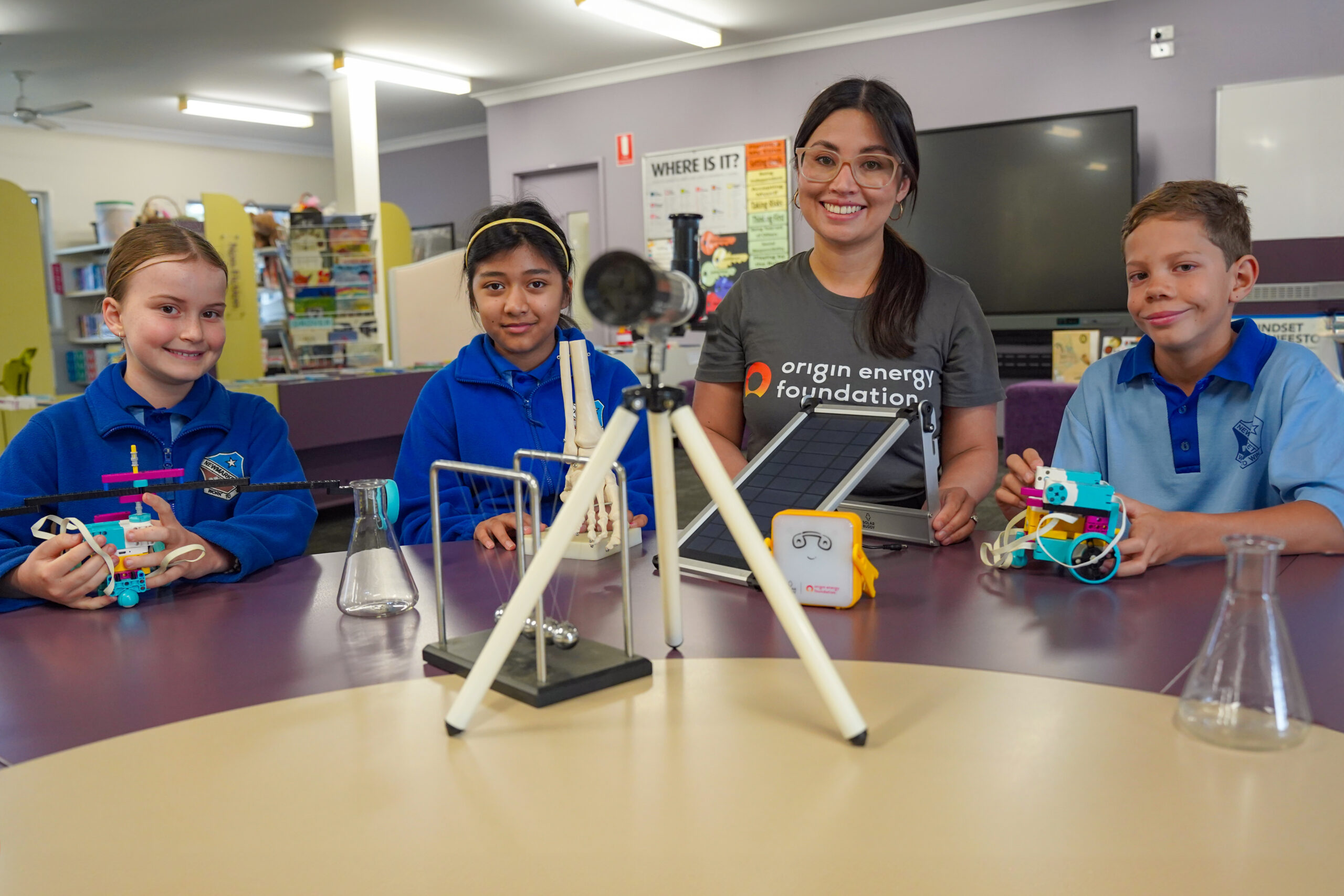 Volunteers boost student engagement in STEM - Origin Foundation